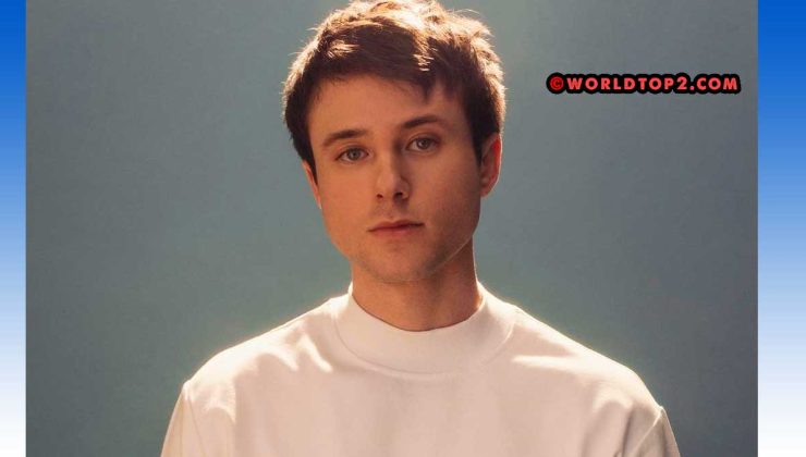 Alec Benjamin | Age, Height, Net Worth (2023), Family, Gf