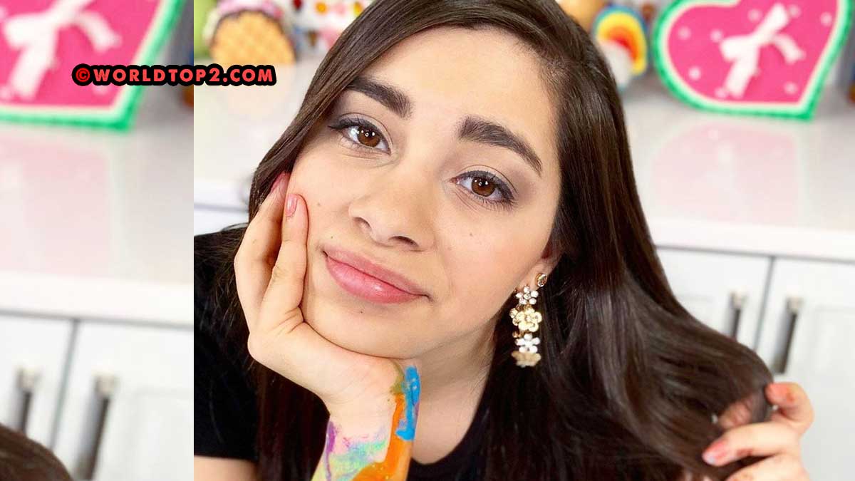 Moriah Elizabeth | Bio, Age, Height, Net Worth (2023), Family