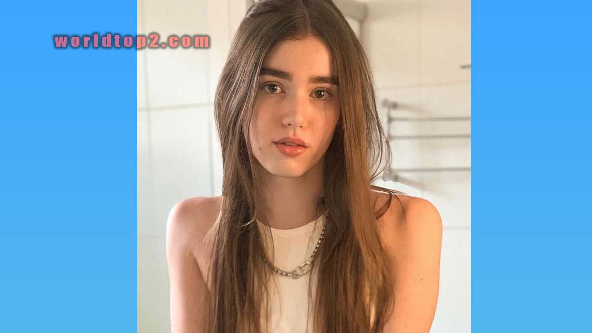 Laura Elysa | Model | Bio, Age, Height, Family, Bf, Education