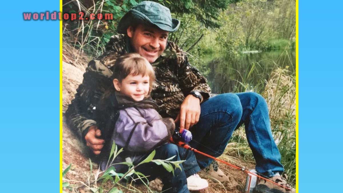 Cynthia Menard (Lyne) | Bio, Age, Height, Family, Bf, Facts