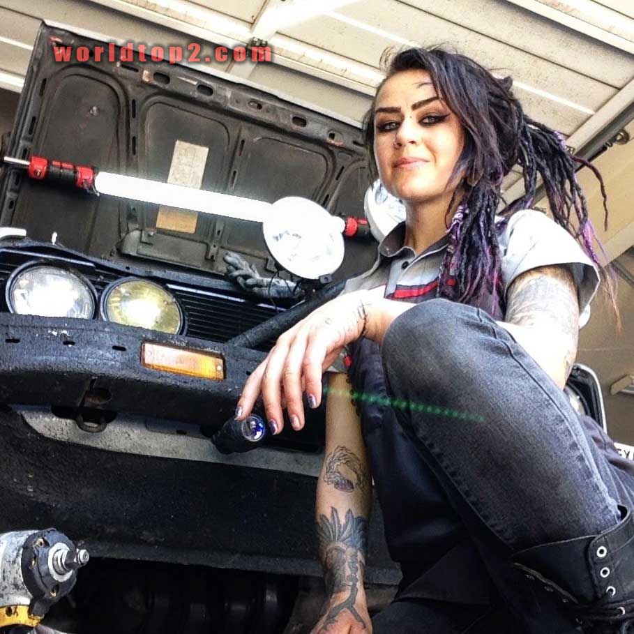 Faye Hadley | Age, Height, Net Worth (2023), Family, Facts