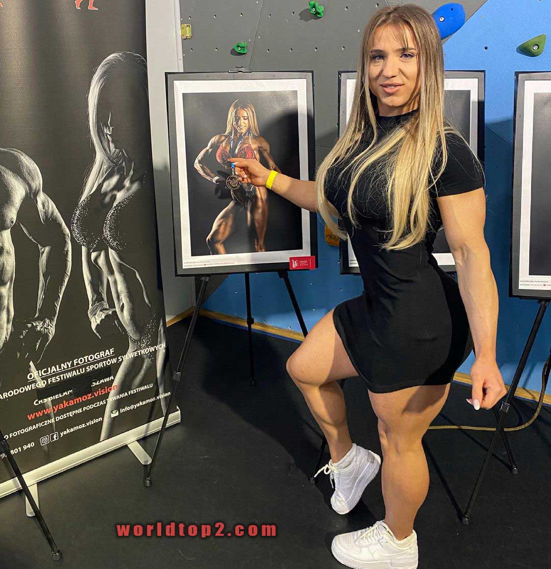 Anna Mroczkowska | Bio, Age, Height, Net Worth, Husband