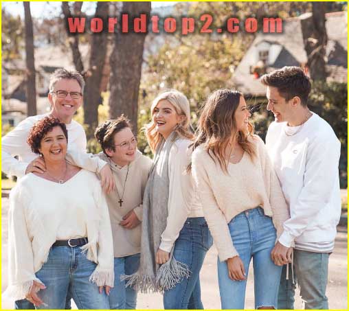 Jess Conte | Bio, Age, Height, Net Worth (2023), Baby