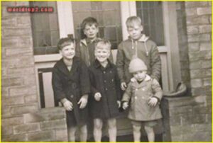 Julian Sands | Bio, Age, Height, Net Worth, Family, Facts