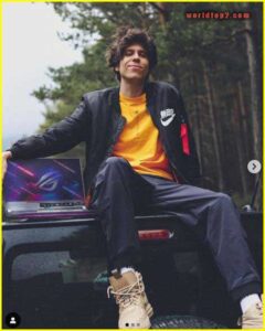 Rubius | Bio, Age, Height, Net Worth (2023), Family, Facts