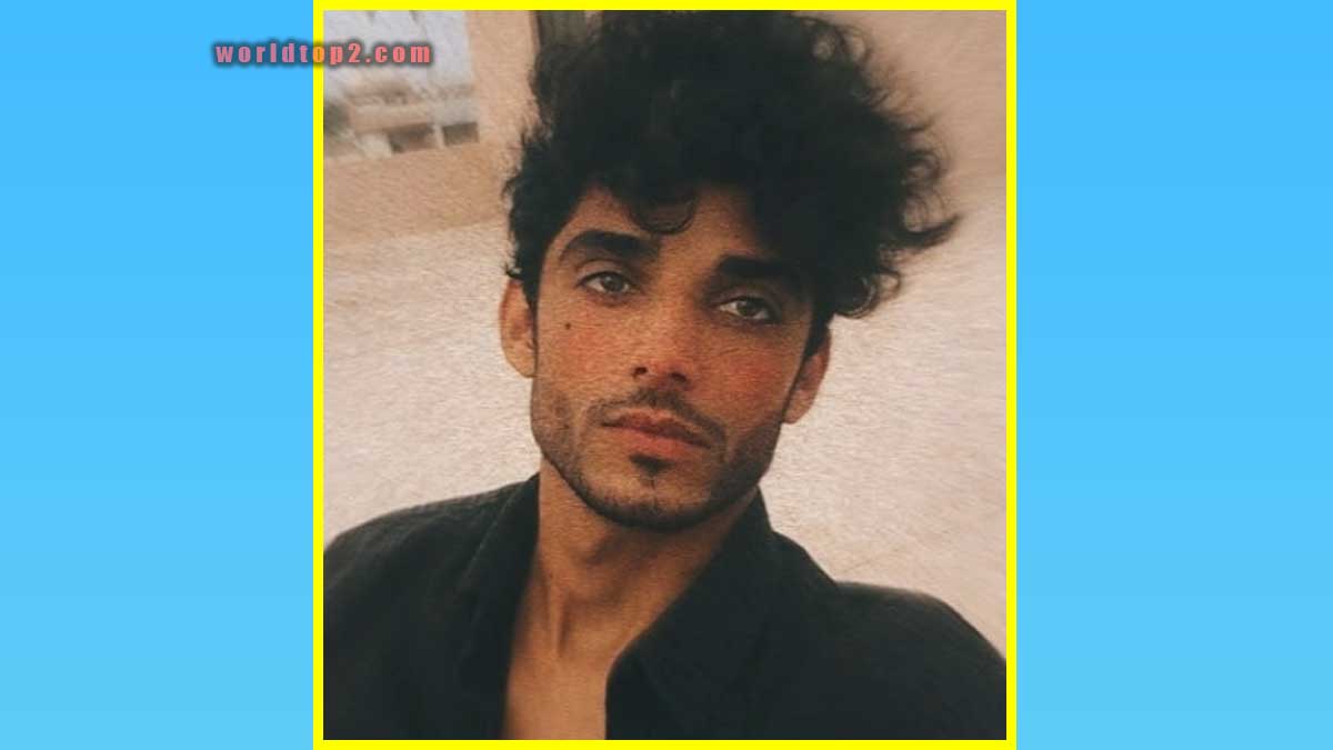 Kaifi Khalil | Bio, Age, Height, Net Worth, Family, Facts