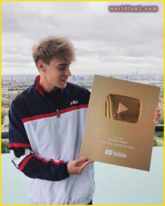 Raphael Gomes | Bio, Age, Height, Gf, Net Worth (2023), Facts